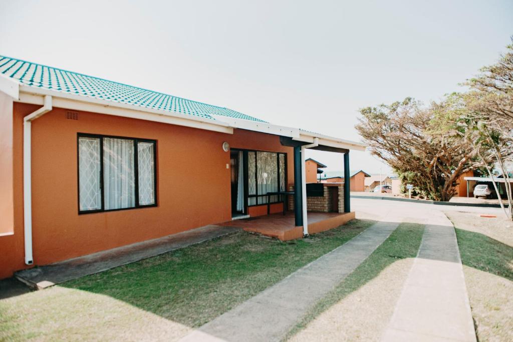 Port Edward Holiday Resort, Port Edward (updated prices 2025)