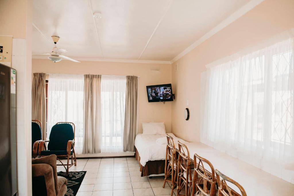Port Edward Holiday Resort, Port Edward (updated prices 2025)