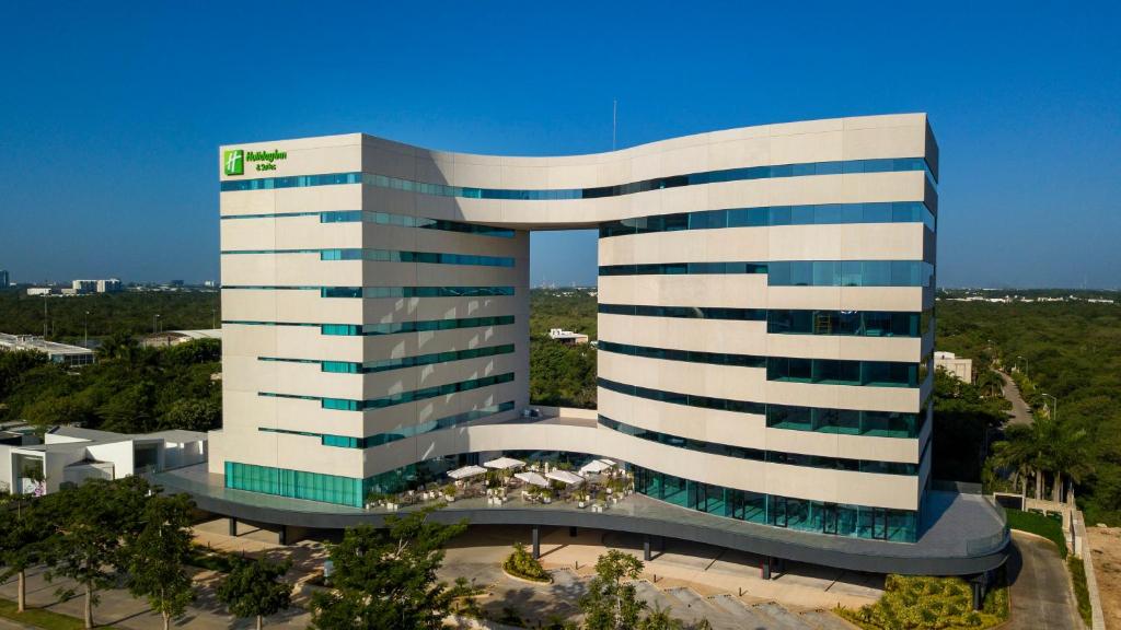 Holiday Inn & Suites - Merida La Isla, an IHG Hotel, Mérida – Updated ...