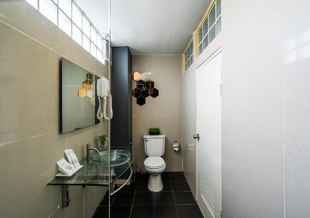 Ton Aor Place Hotel, Bangkok (updated prices 2025)