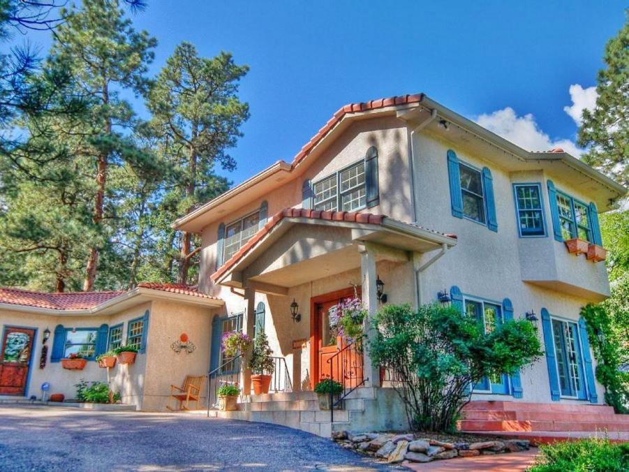 Elegant Colorado Springs Villa with Private Patio!, Colorado Springs ...