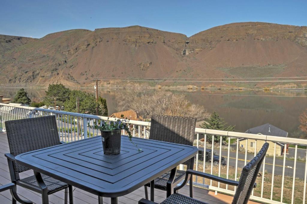 Coulee City Home with Mtn Views - Steps to Blue Lake, Coulee City ...