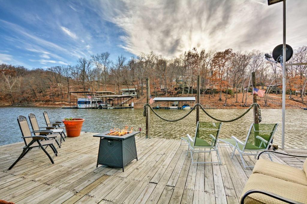 Floating Cabana Exotica on Grand Lake with 2 Docks!, Eucha – 2024 ...