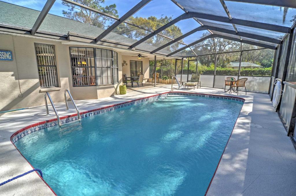 Lanai with Heated Pool Pristine Spring Hill House, Spring Hill (updated ...