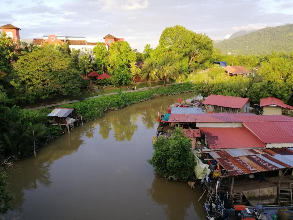 Teriang Village Inn, Kampung Padang Masirat (updated prices 2025)