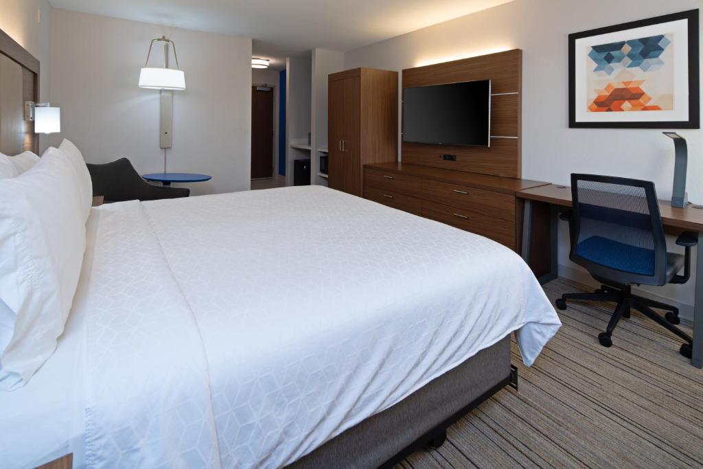 Holiday Inn Express Seattle - Sea-Tac Airport by IHG, SeaTac (updated ...