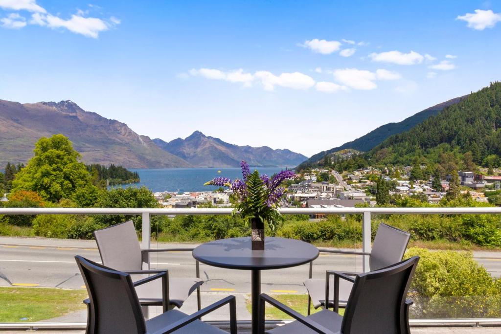 Queenstown House Bed & Breakfast and Apartments, Queenstown (updated ...