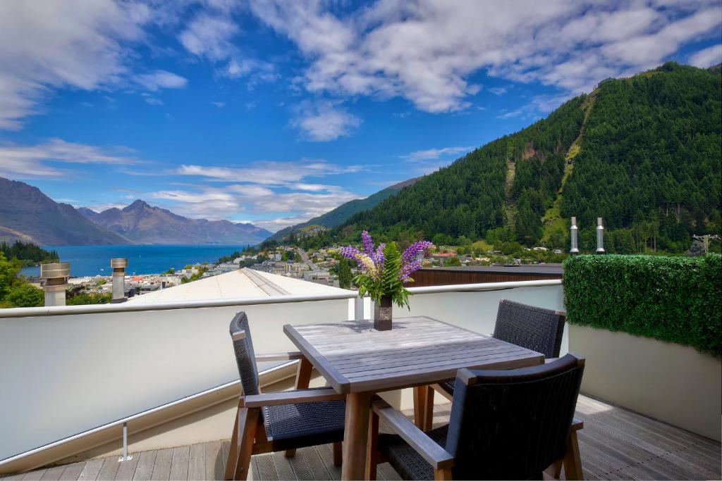 Queenstown House Bed & Breakfast and Apartments, Queenstown (updated ...