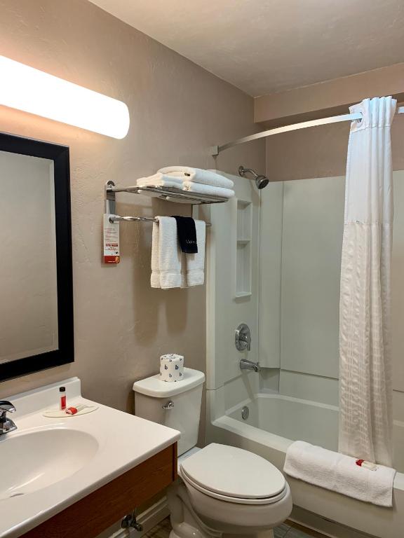Super 8 by Wyndham Port Angeles at Olympic National Park, Port Angeles ...