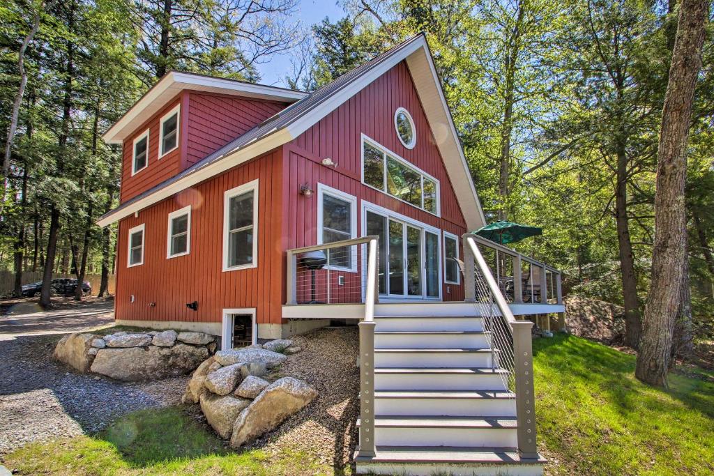 Lakefront Meredith Home Private Beach and Fire Pit!, Meredith (updated ...
