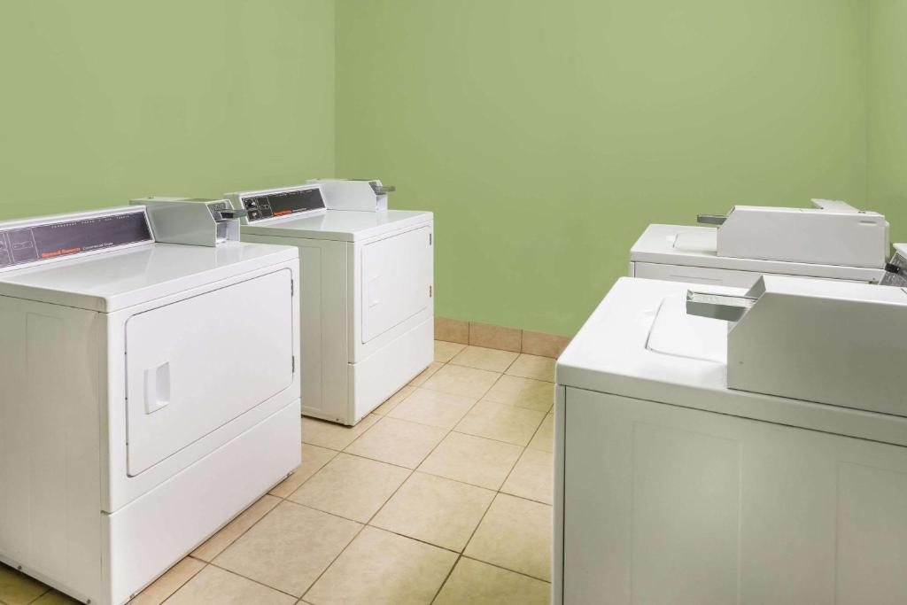 Days Inn by Wyndham Batesville, Batesville (updated prices 2025)