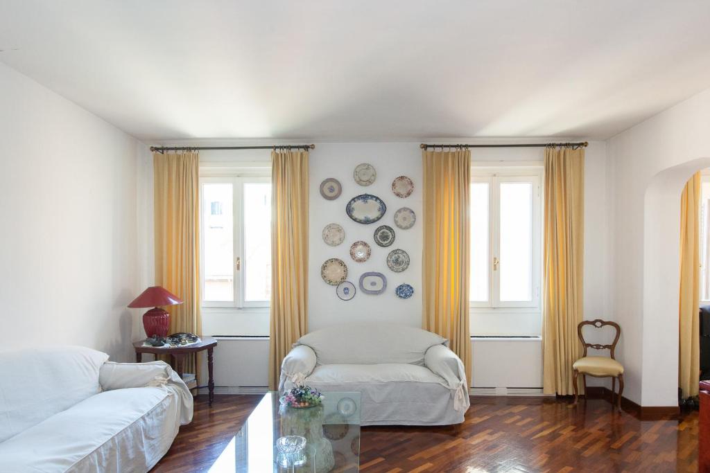 Dora Trevi Apartment, Rome (updated prices 2025)