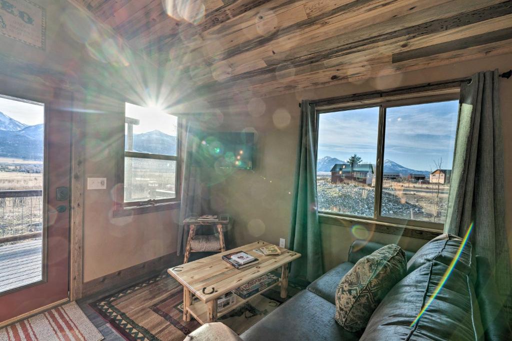 Couples Retreat 1-Hour Drive from Yellowstone NP!, Livingston ...