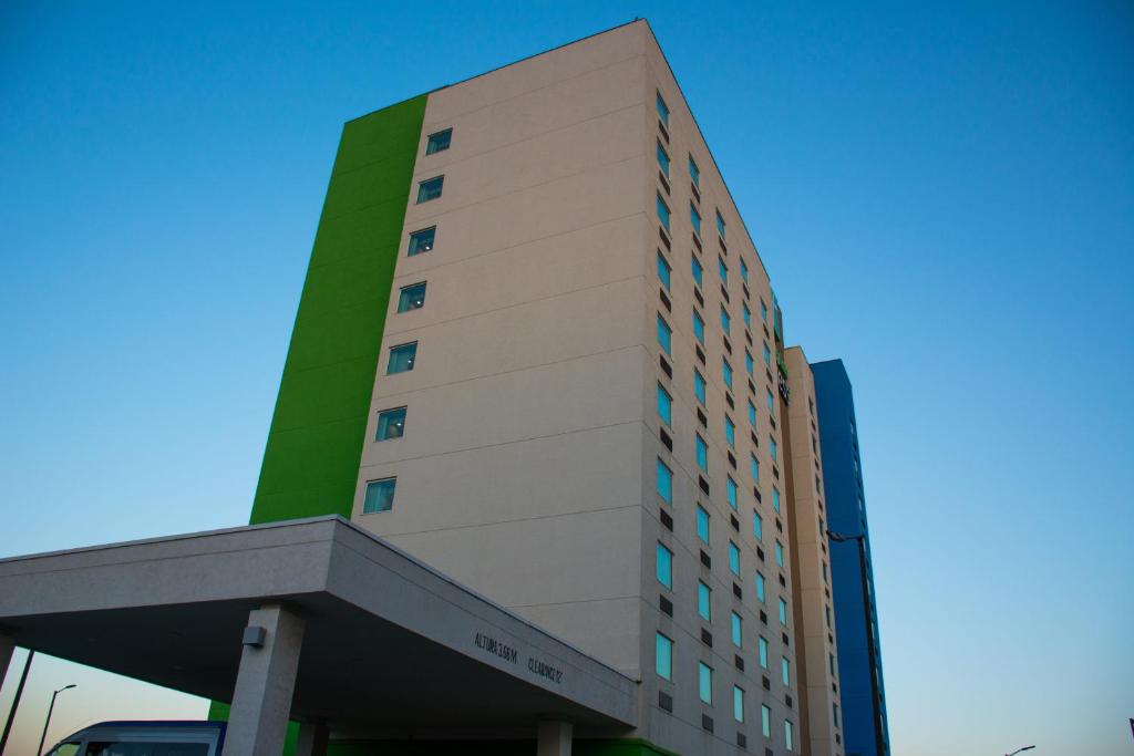 Holiday Inn Express Saltillo Zona Aeropuerto by IHG, Saltillo (updated ...