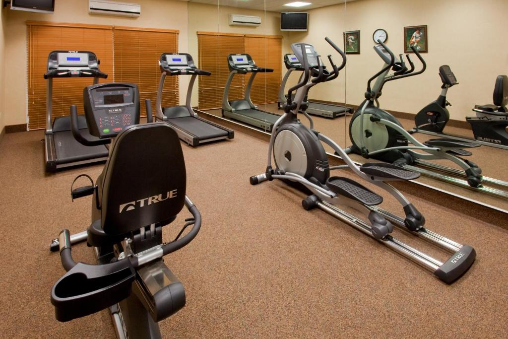 Holiday Inn Express Saltillo Zona Aeropuerto by IHG, Saltillo (updated ...