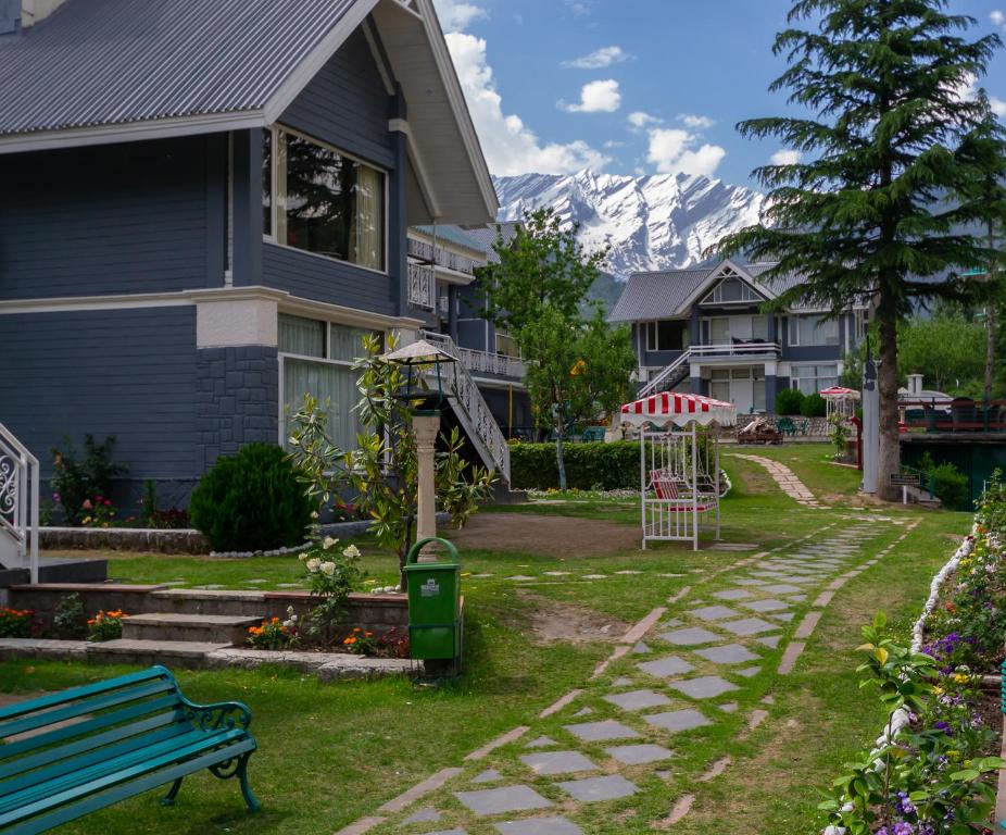 48 Best Resorts In Manali (2023) | Updated Deals, Latest Reviews, Photos