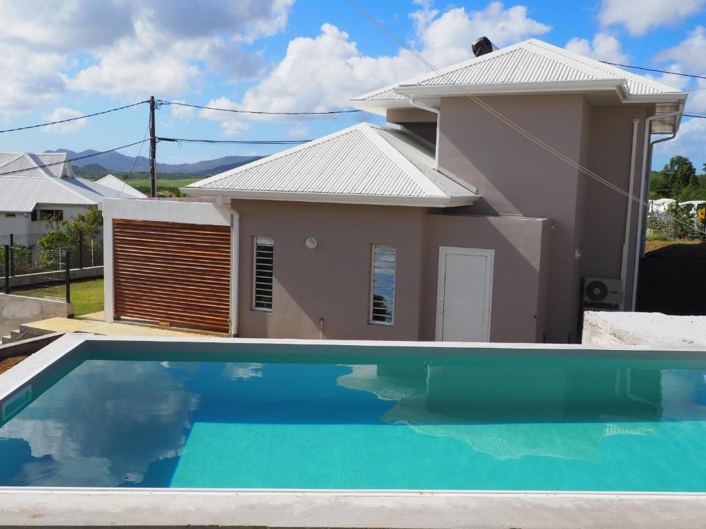 Villa Mapou Duplex T3 Moderne Avec Accès Piscine - Martinique