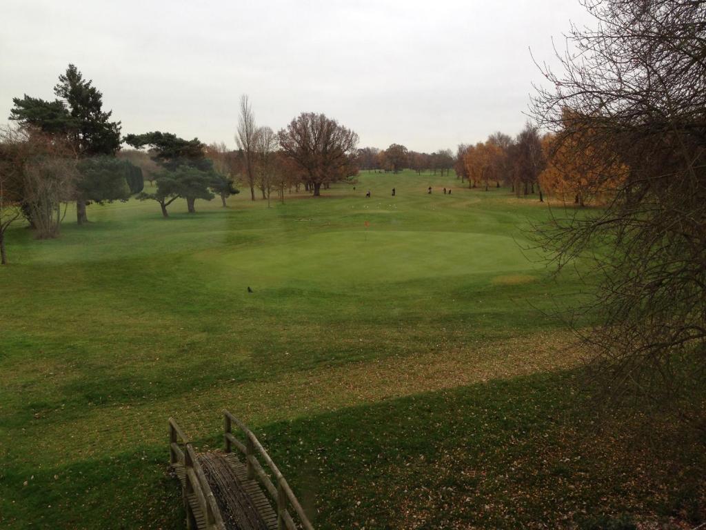 Coulsdon Manor Hotel and Golf Club, Croydon (updated prices 2025)