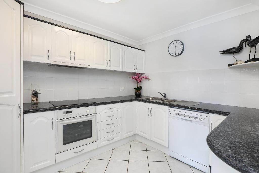 Elouera Tower, Maroochydore (updated prices 2025)