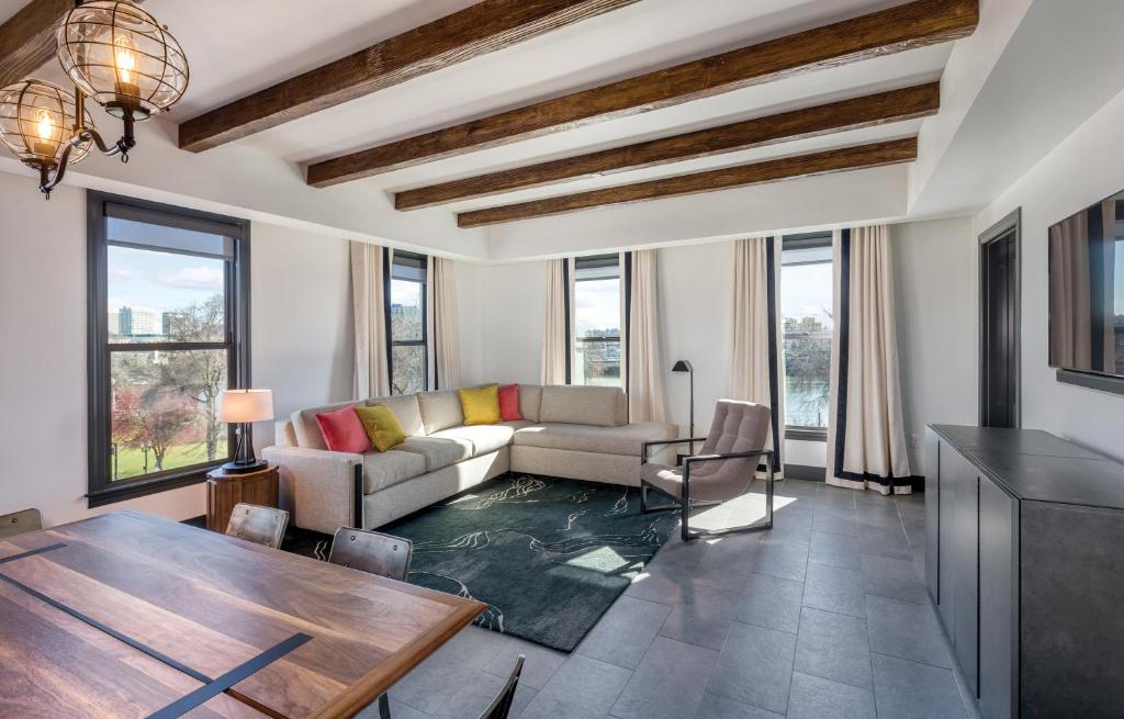 WorldMark Portland Waterfront Park, Portland (updated prices 2025)