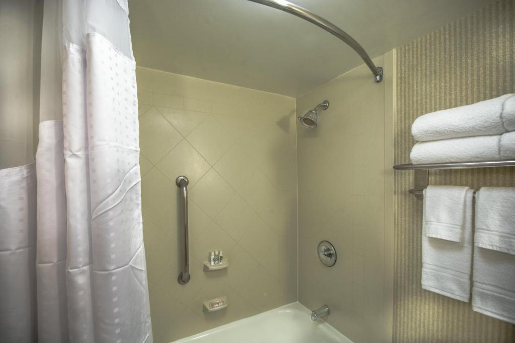 Holiday Inn Arlington at Ballston by IHG, Arlington (updated prices 2025)