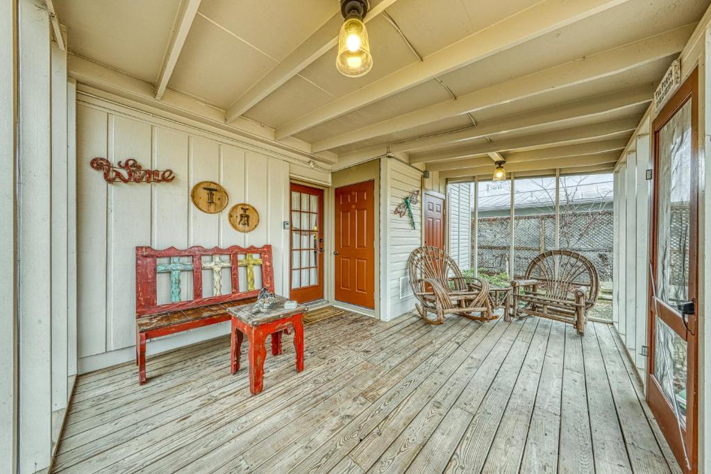 The Main House @ Durst Haus, Fredericksburg (updated prices 2026)