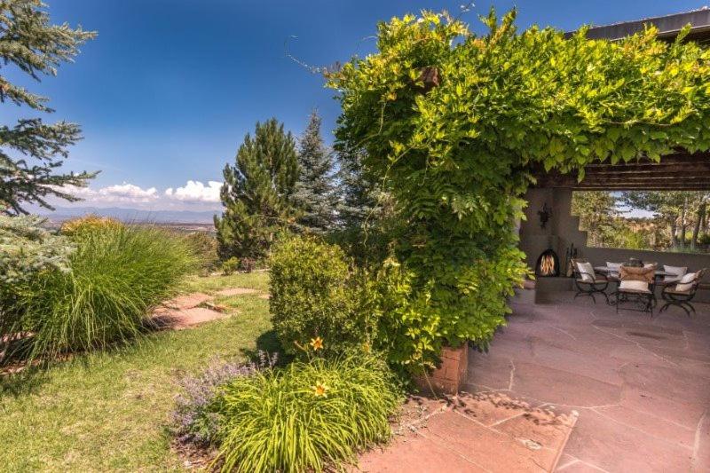 Ponderosa Estate - Santa Fe, NM