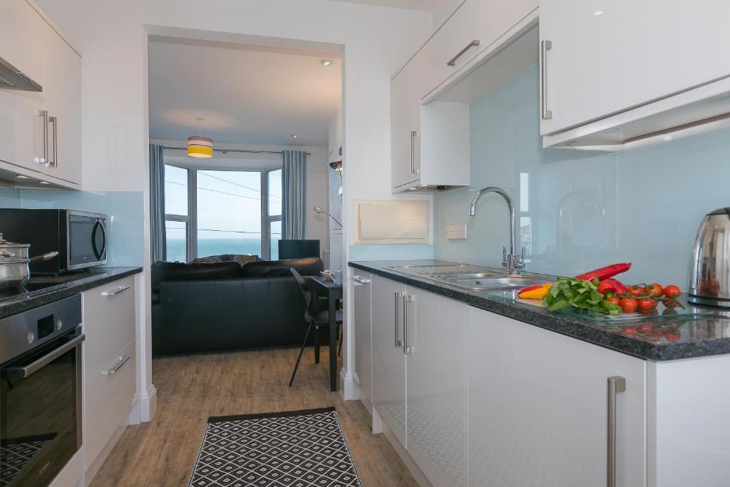 Seacrest 2 Cabinets | Cabinets Matttroy