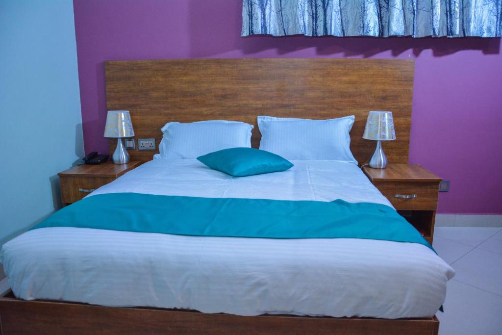 SamWeb Bed and Breakfast, Kampala (updated prices 2025)