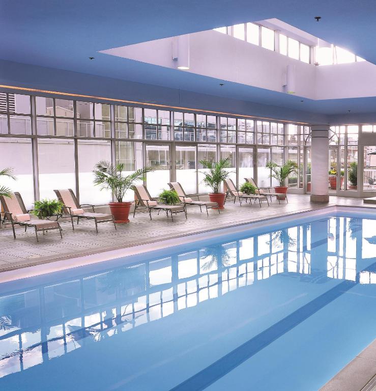 Fairmont Hotel Vancouver, Vancouver (updated prices 2025)