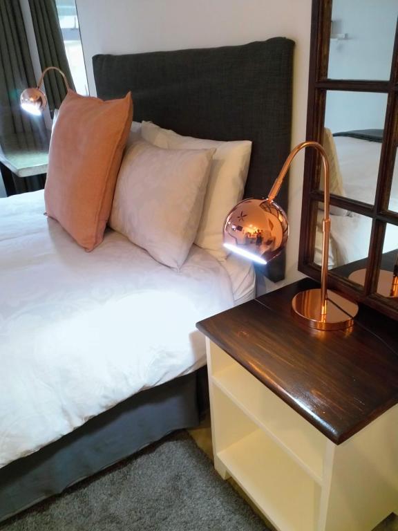 The Oak Treehouse BnB Queenstown, Queenstown (updated prices 2025)