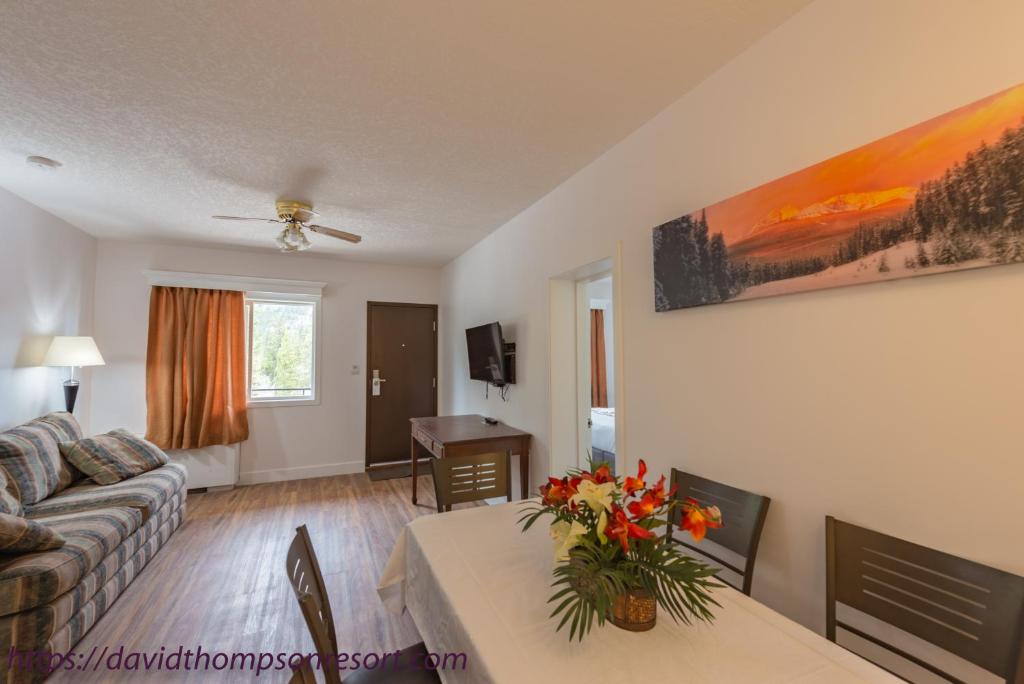 David Thompson Resort, Cline River (updated prices 2025)