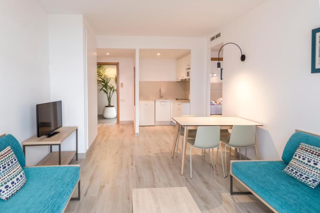 Aparthotel Cye Holiday Centre, Salou (updated prices 2025)