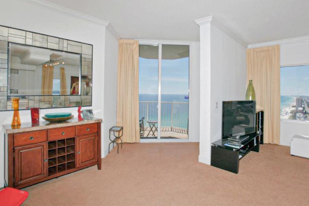 Tidewater Beach Resort 1717 - Panama City Beach