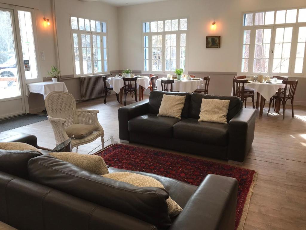 Les Terres Rouges 06, Guillaumes – Precios actualizados 2023