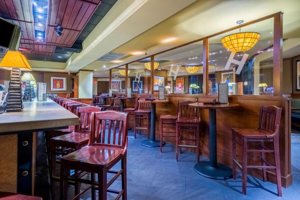 Crowne Plaza Dulles Airport by IHG, Herndon (updated prices 2025)