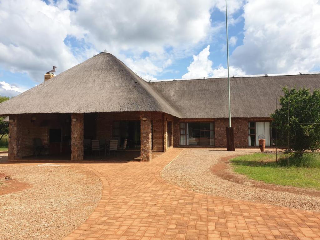 Makhato Bush Lodge 86, Bela-Bela (updated prices 2026)