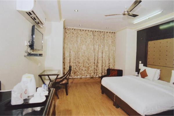 Milestone 251, Jaipur (updated prices 2025)