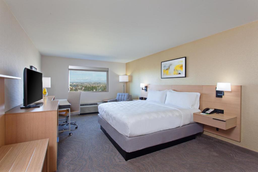 Holiday Inn Los Angeles - LAX Airport by IHG, Los Angeles (updated ...