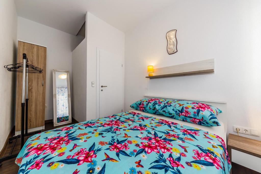 Apartment ˝Sea Beauty˝, 50 M From The Sea - Trogir
