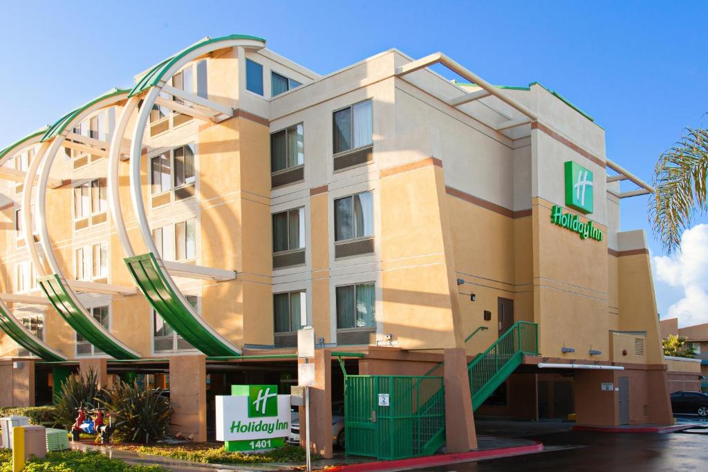 Holiday Inn Oceanside Marina Camp Pendleton by IHG, Oceanside (updated ...