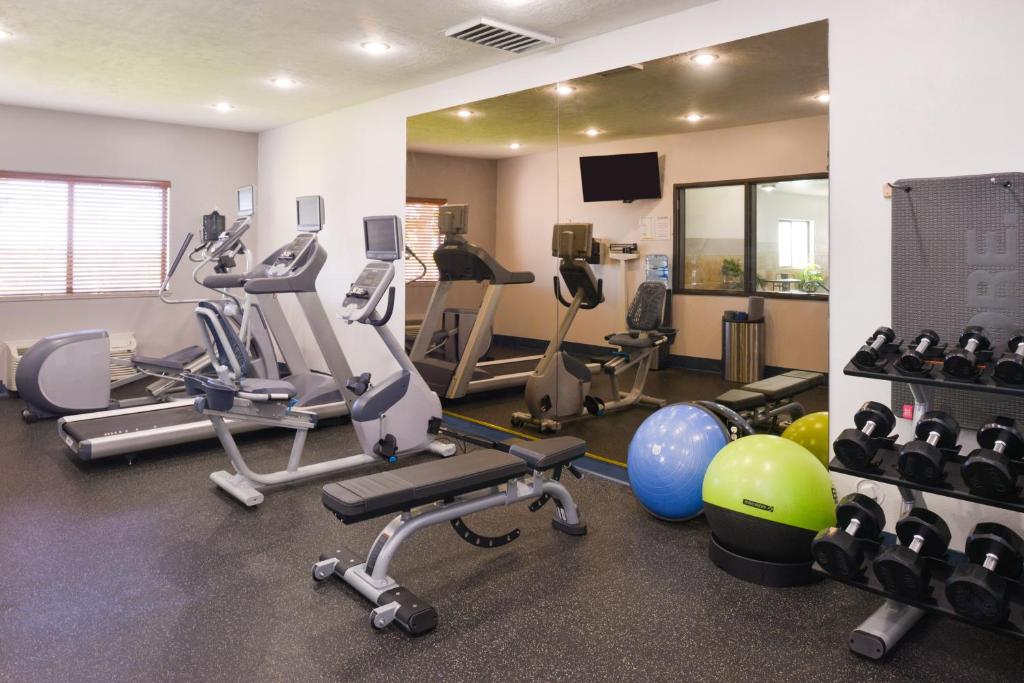 Holiday Inn Express Hotel & Suites Alamosa, an IHG Hotel, Alamosa ...
