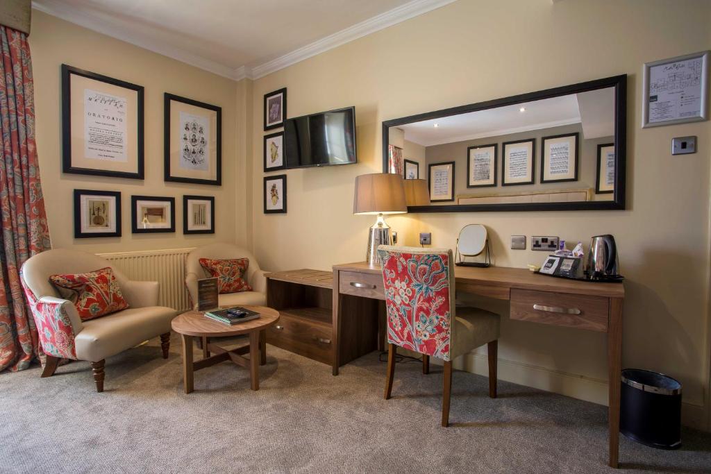 The Castle Hotel, Conwy, North Wales - part of The Coaching Inn Group ...