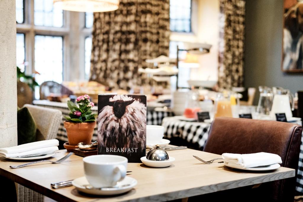 The Lamb Inn, Burford (updated prices 2025)