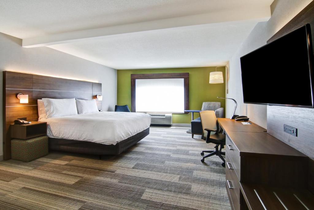 Holiday Inn Express Hotel & Suites Toronto - Markham by IHG, Richmond ...