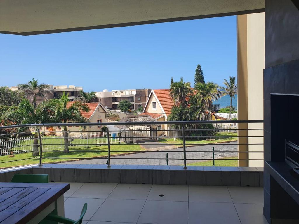 Saints View Resort Unit 8, Uvongo Beach (updated prices 2025)