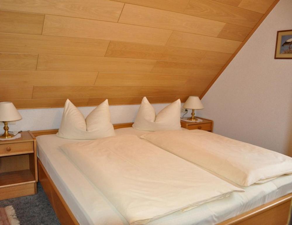 Gasthaus Tauberstube, Rothenburg ob der Tauber (updated prices 2025)