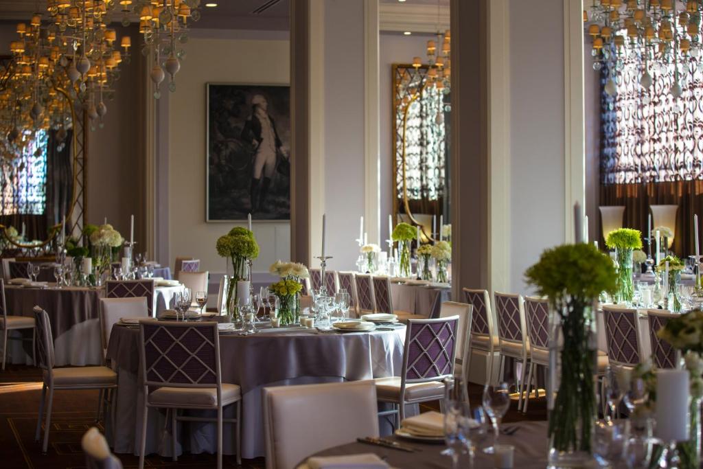 Kimpton Hotel Monaco Philadelphia by IHG, Philadelphia (updated prices ...