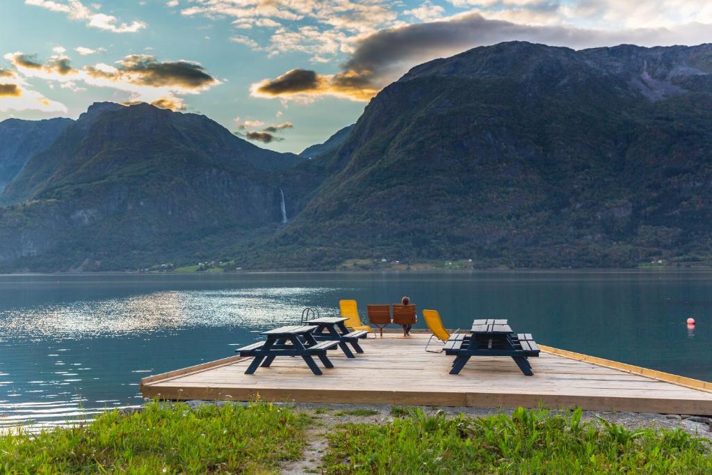 Nes Gard, Høyheimsvik (updated prices 2025)