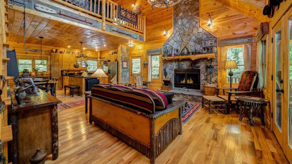 Bear Branches, Blue Ridge (updated prices 2026)